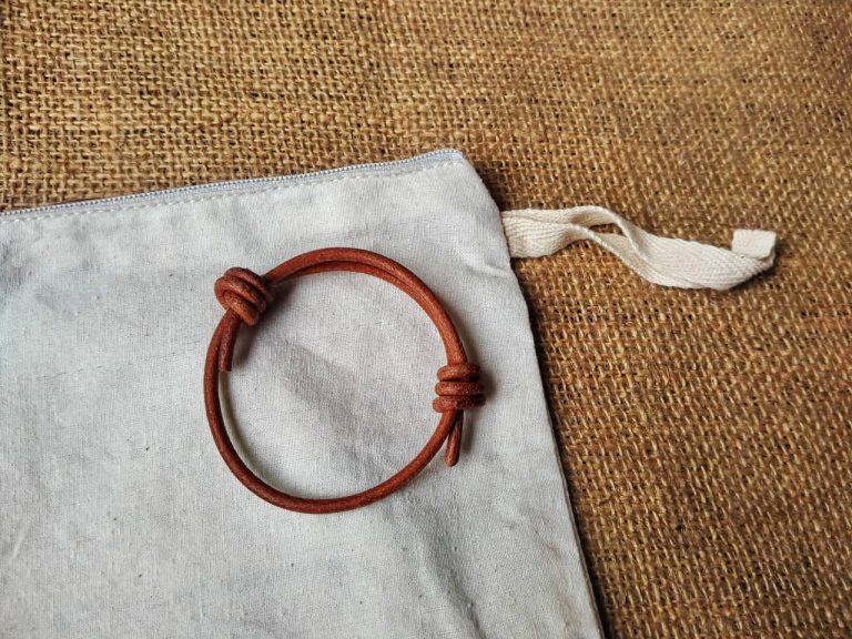 Gelang Kulit Simple IX Simpul – Keizo Leather